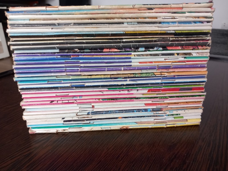 STRIP ZABAVNIK LOT 34 kom. DNEVNIK