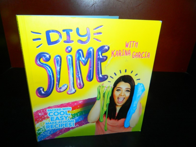 DIY Slime (napravi sam svoj slajm)