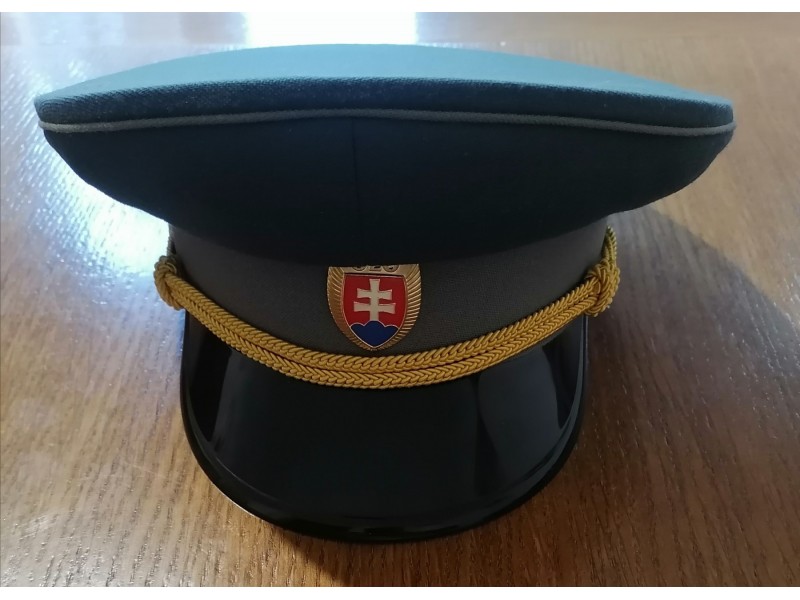 SVEČANA KAPA OFICIRA SLOVAČKE VOJSKE NEKORIŠĆENO