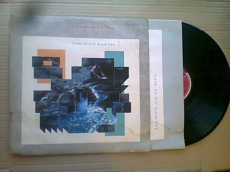 Thomas Dolby - Te Flat Earth