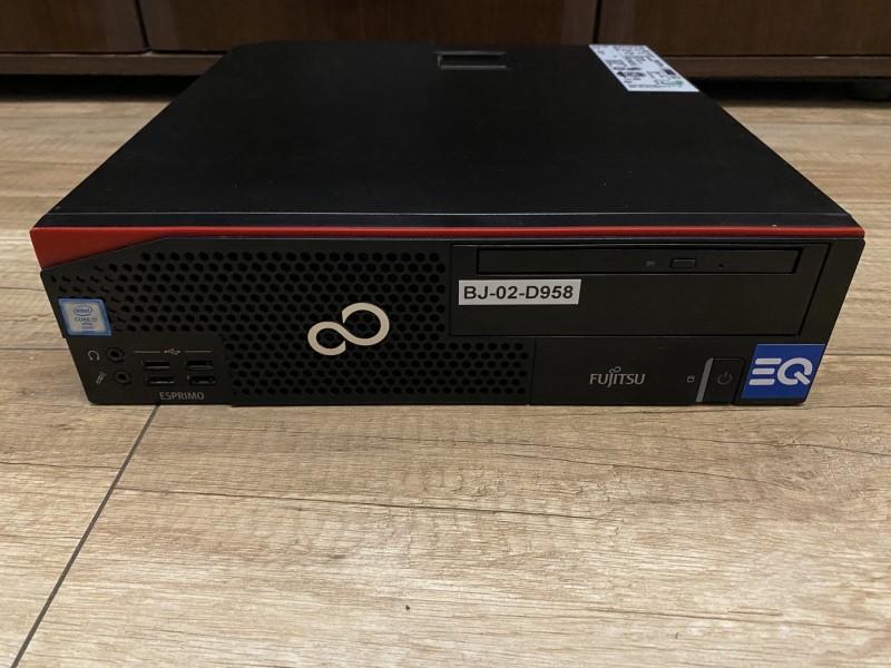 Fujitsu Esprimo – i7 6700-8Gb-Intel HD 530 br.3 TOP