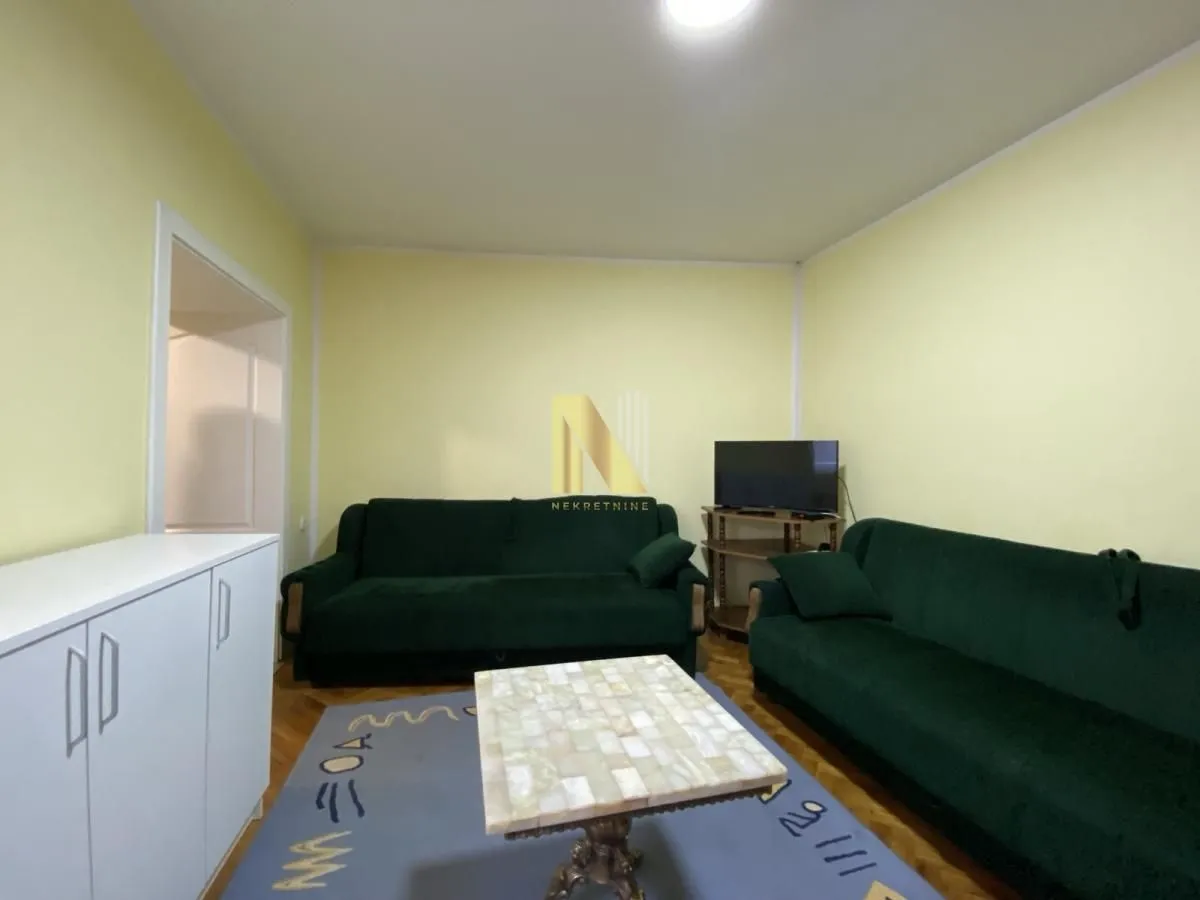Izdavanje, garsonjera, 30m2, Centar, Novi Sad