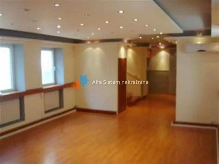 Izdavanje, poslovni prostor, 175m2, Stari Grad, Beograd