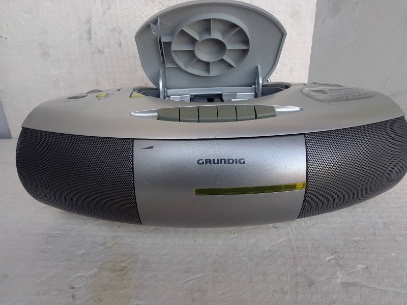 Grunding Radio CD Kasetofon