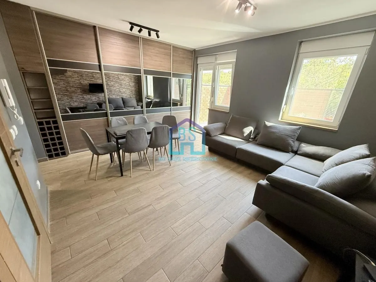 Prodaja, četvorosoban stan, 73m2, Alibegovac, Petrovaradin, Novi Sad