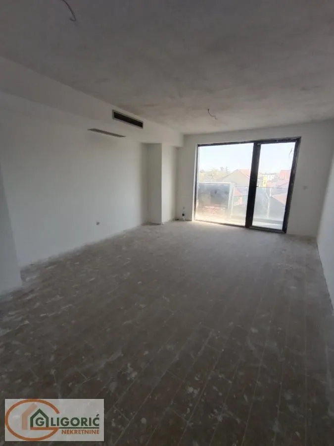 Prodaja, trosoban stan, 81m2, Centar, Pančevo