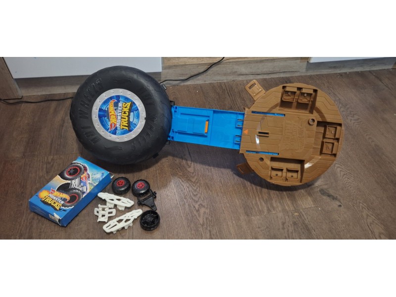 Hot Wheels staza