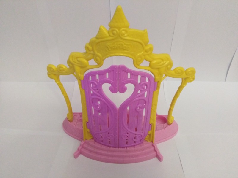 Play-Doh vrata od Dvorca Lepotice i Zveri