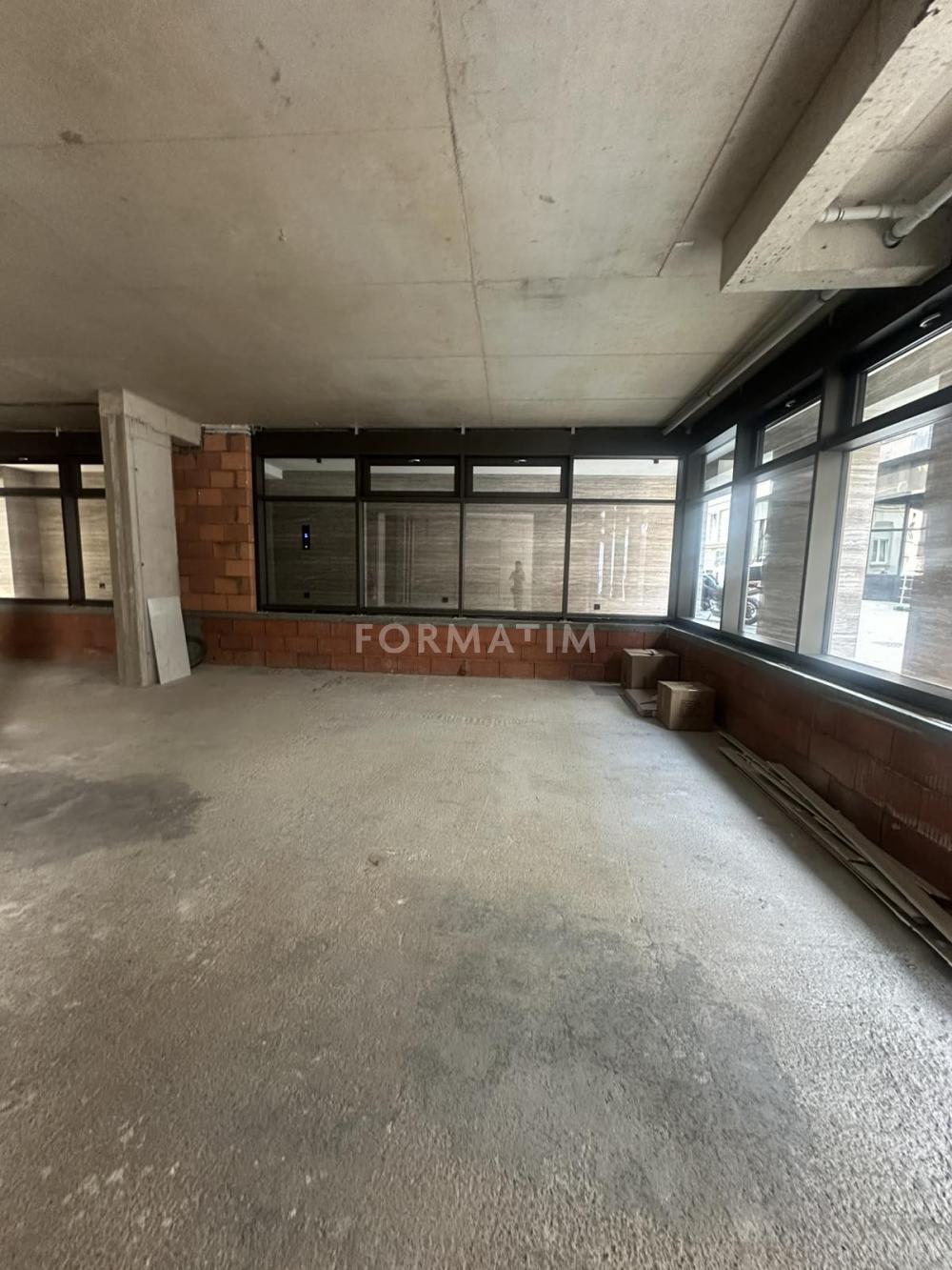 Lokal u srcu Vračara, adaptacija po želji zakupca ID#2637
4.000 €