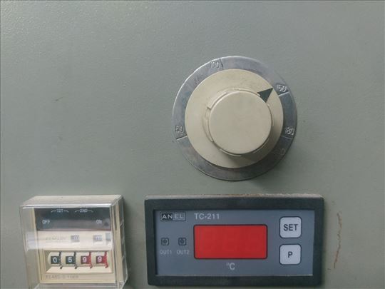 Pec- 700x750x1700mm sa regulacijom 0-200`