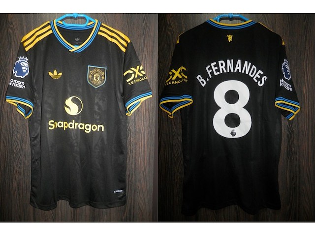Manchester United dres 2025-26 B. Fernandes 8 (Treći)