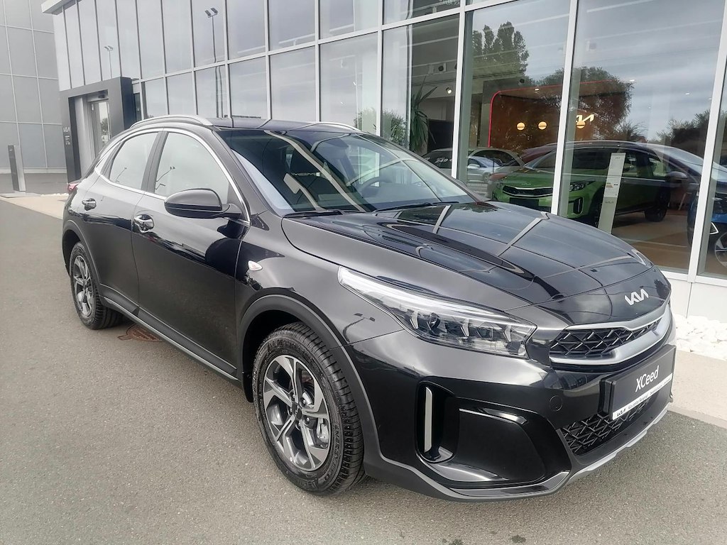 KIA XCEED CUV NEW (CD CUV) 1,0 T-GDI LX M/T