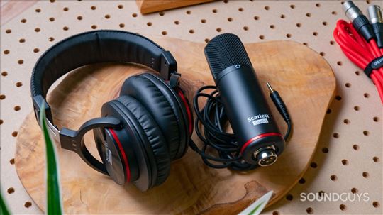 SCARLETT studio CM 25 MK II STUDIJSKI kondenzators