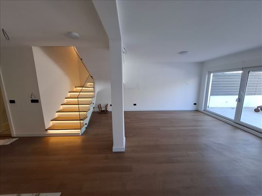 Dedinje 144m2+gar+2ostave,3.5sob.vpr+1,lux, duplex