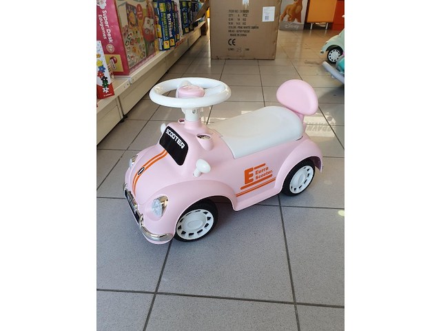 Guralica auto buba sa muzikom i svetlom