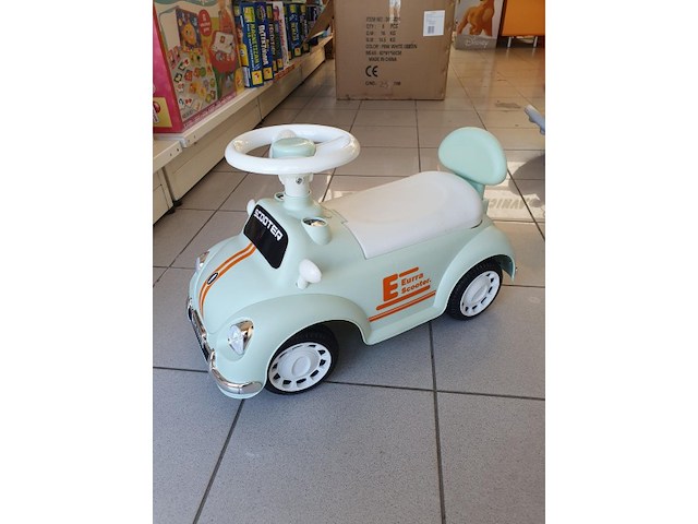 Guralica auto buba sa muzikom i svetlom