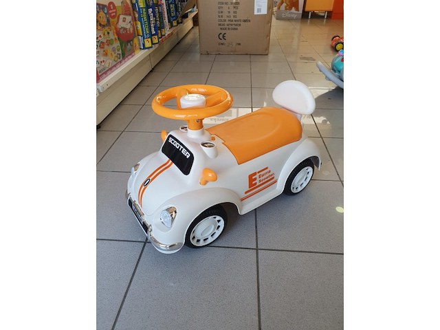 Guralica auto buba sa muzikom i svetlom