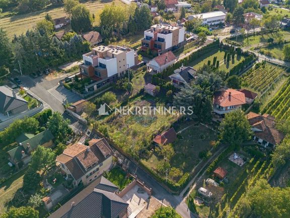 Odlican plac na Popovici