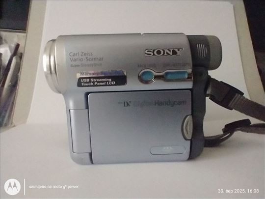 SONY DCR-TRV22 miniDV video kamera