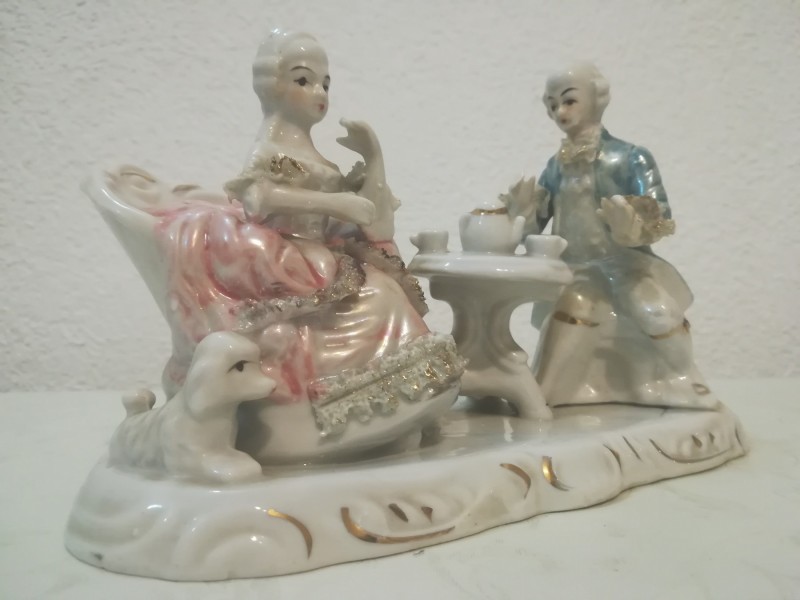 Vintage Porcelanska Figura u Stilu Rokokoa i Baroka