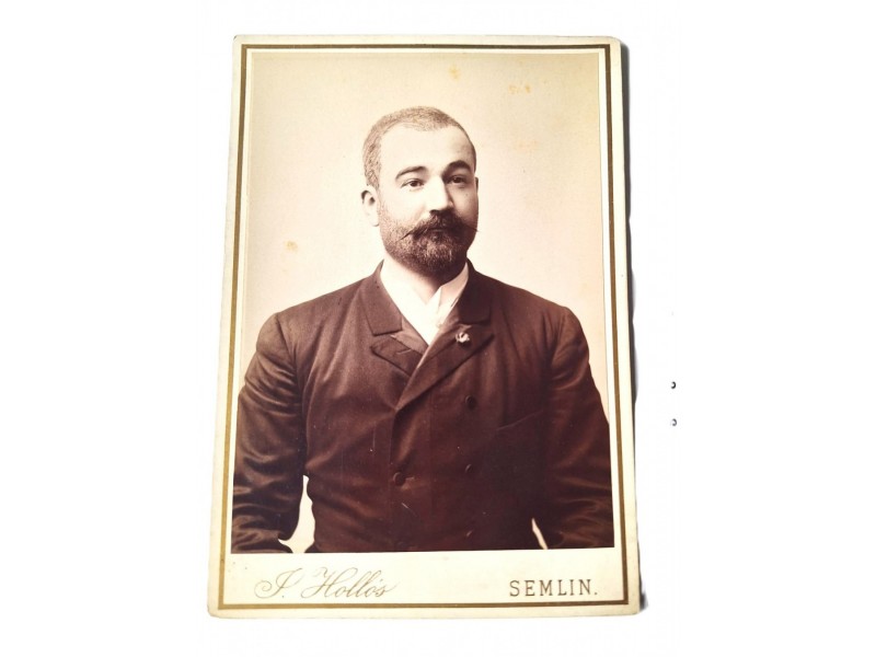 Portret muškarca – atelje J. Hollos, Zemun (Semlin)