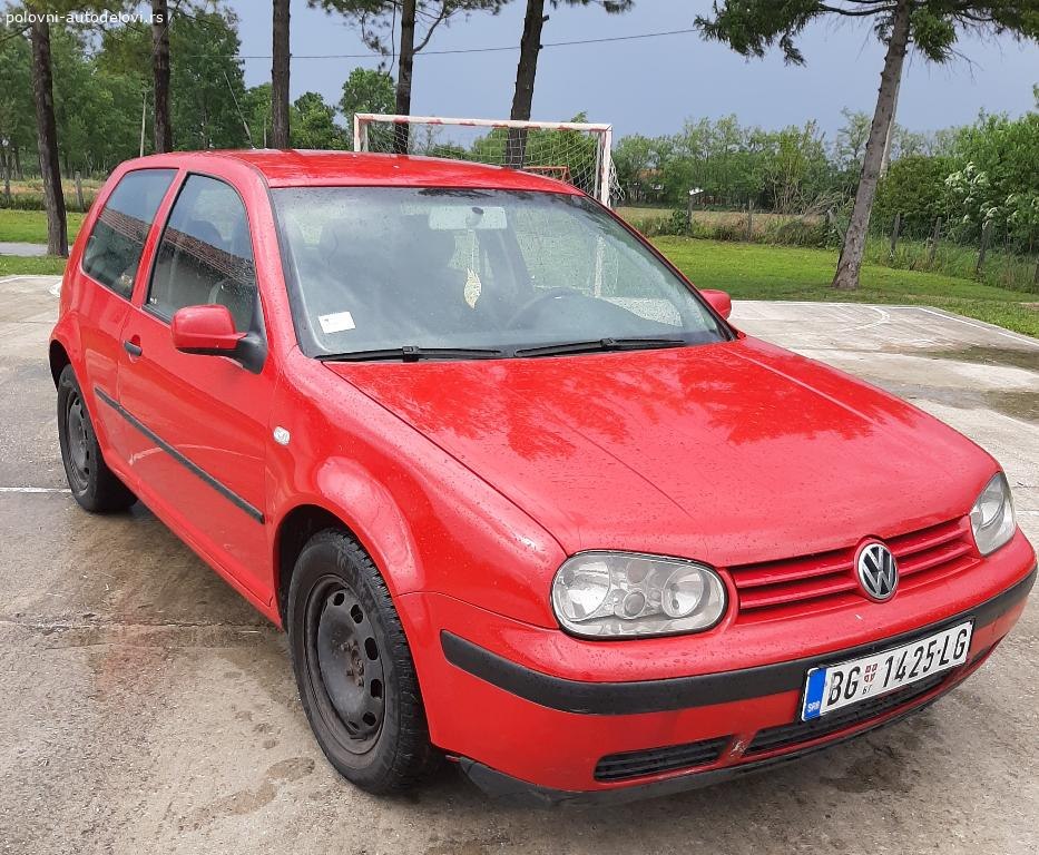 Polovni delovi golf 4