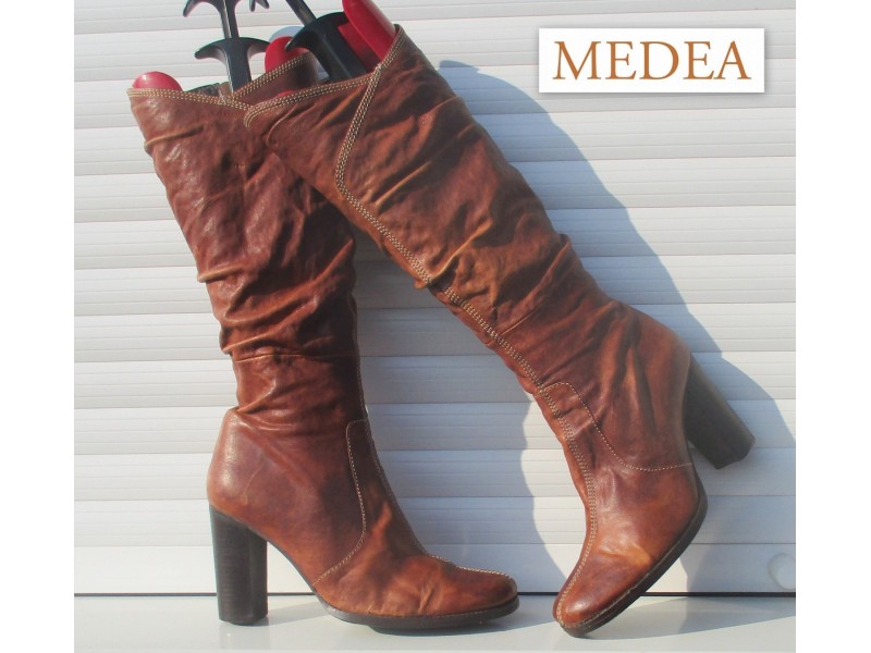 *MEDEA* LAGANE ČIZME OD PRIRODNE KOŽE BOJE KONJAKA !