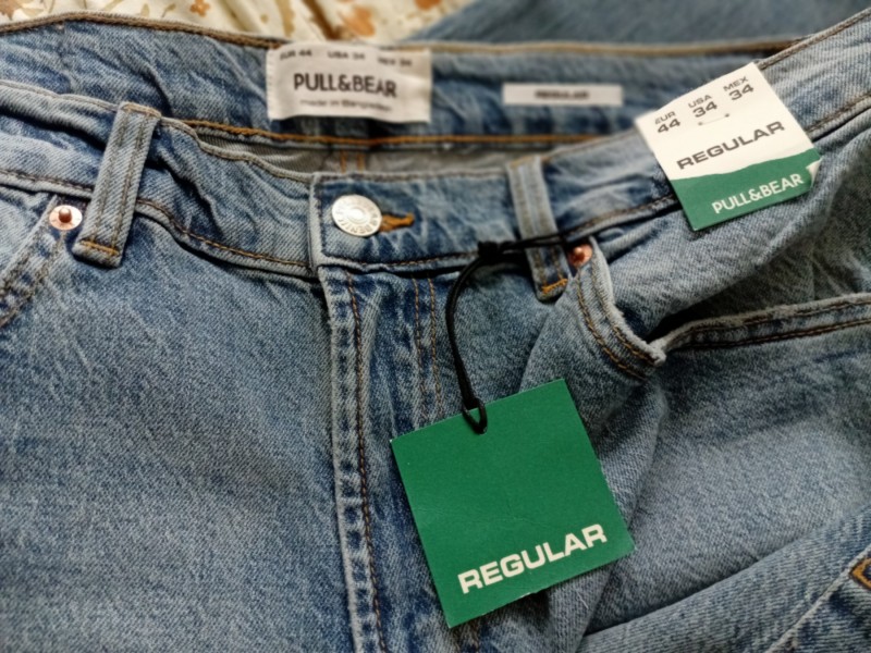 NOVO farmerice PULL & BEAR 44