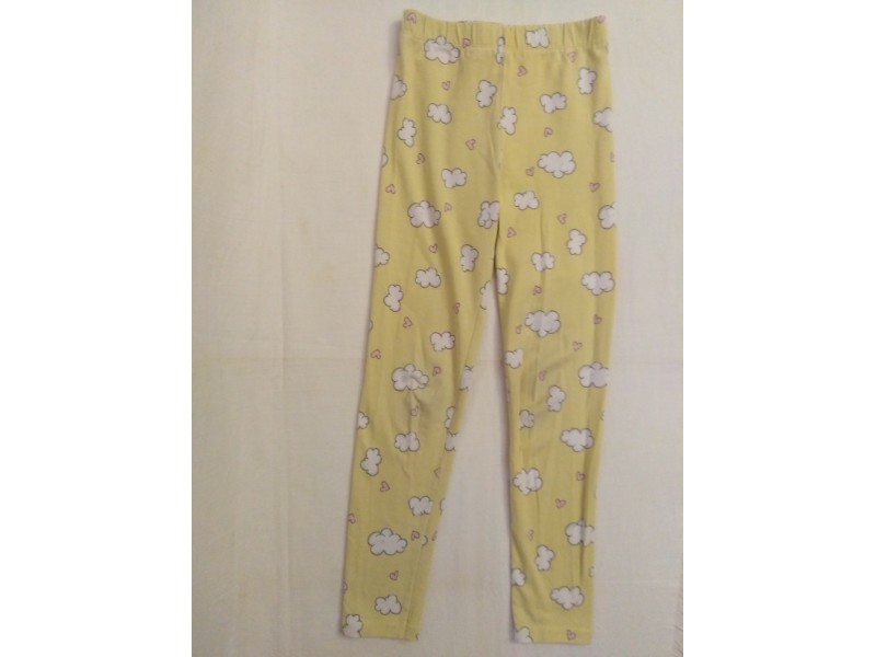 pidžama pantalone sa oblačićima