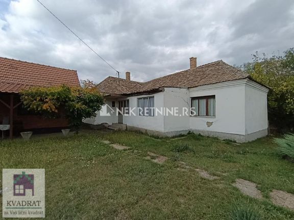 Seosko imanje 83m2 + 40 m2, 4 ha, Grabovac, Obrenovac - 78.000€