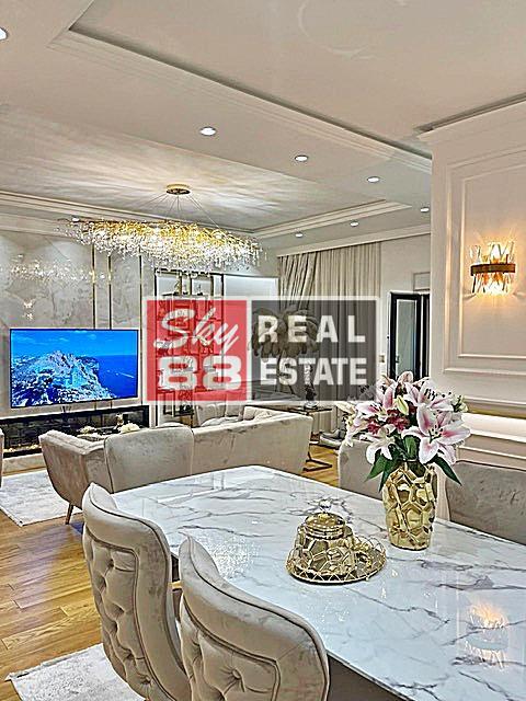 Četvorosoban stan na prodaju, 175m2, 950.000€