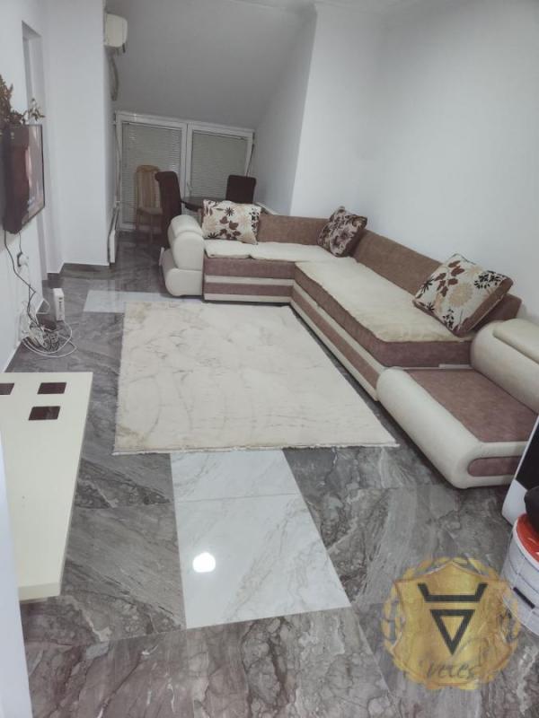 Trosoban stan za izdavanje, 54m2, 700€