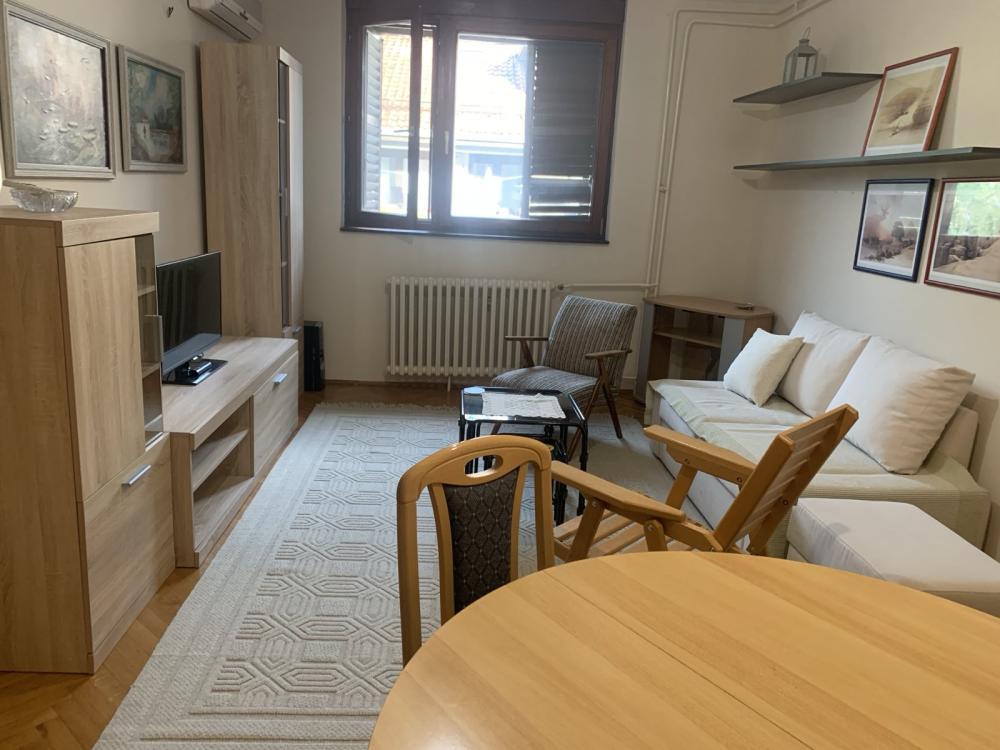 16.oktobra, Dvosoban stan za izdavanje, 48m2, 400€