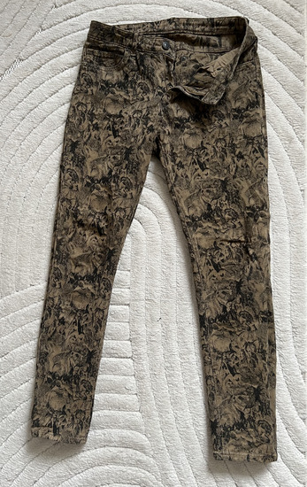 Zara zenske pantalone