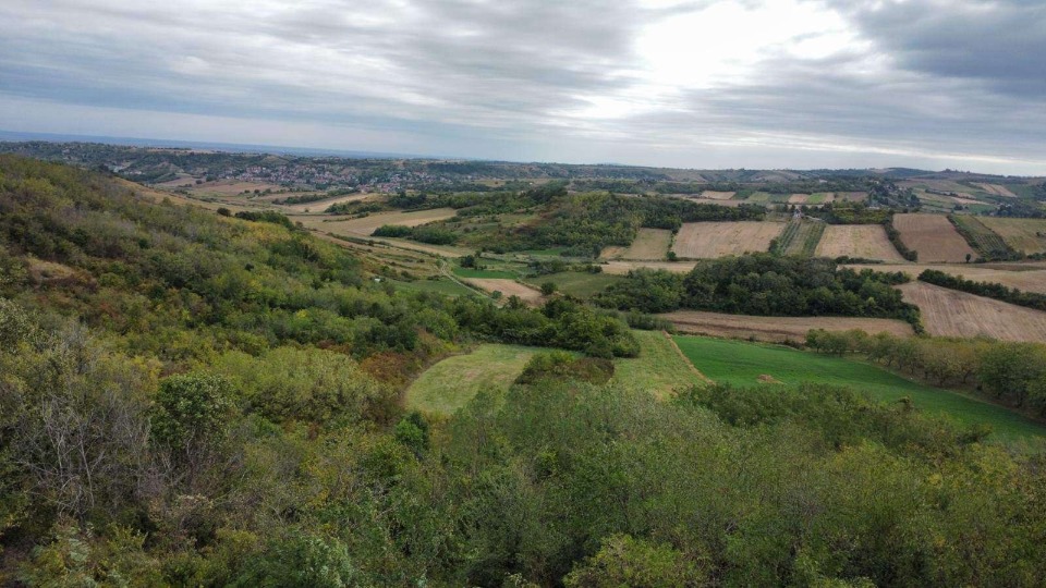 Odlicna investicija,odlican pogled Novi Sad-Alibegovac