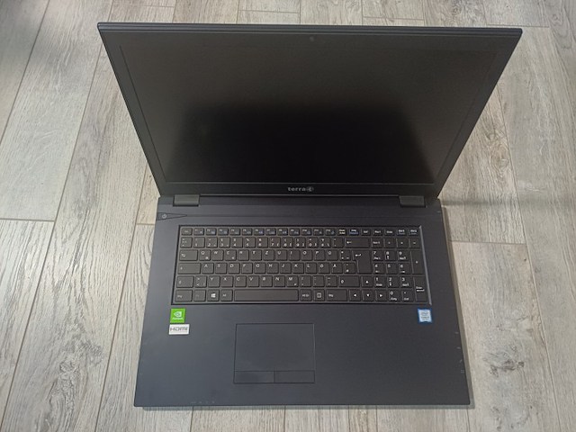 Laptop Terra 1715V , I5 , NVIDIA , 16GB + 256GB NVME