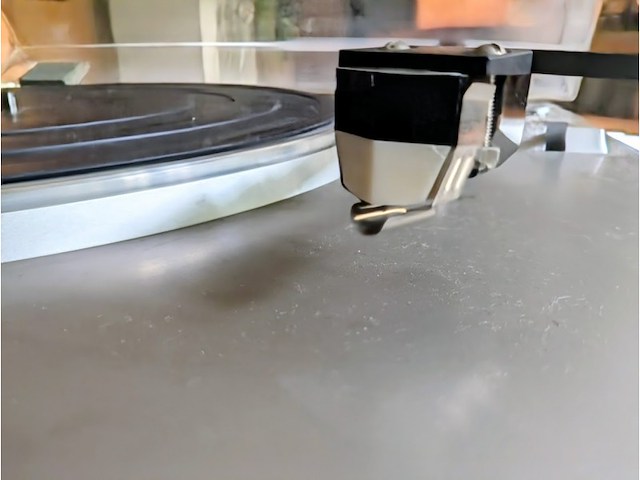 Gramofon AKAI AP-B1 stereo
