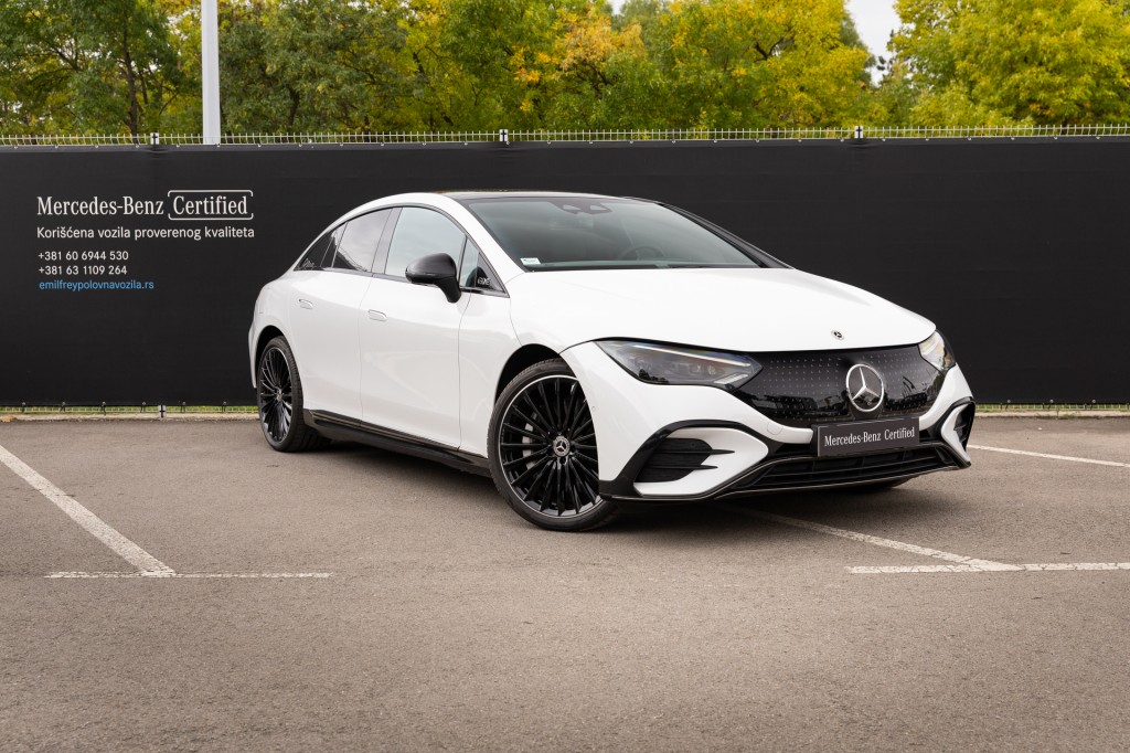 Mercedes EQE
