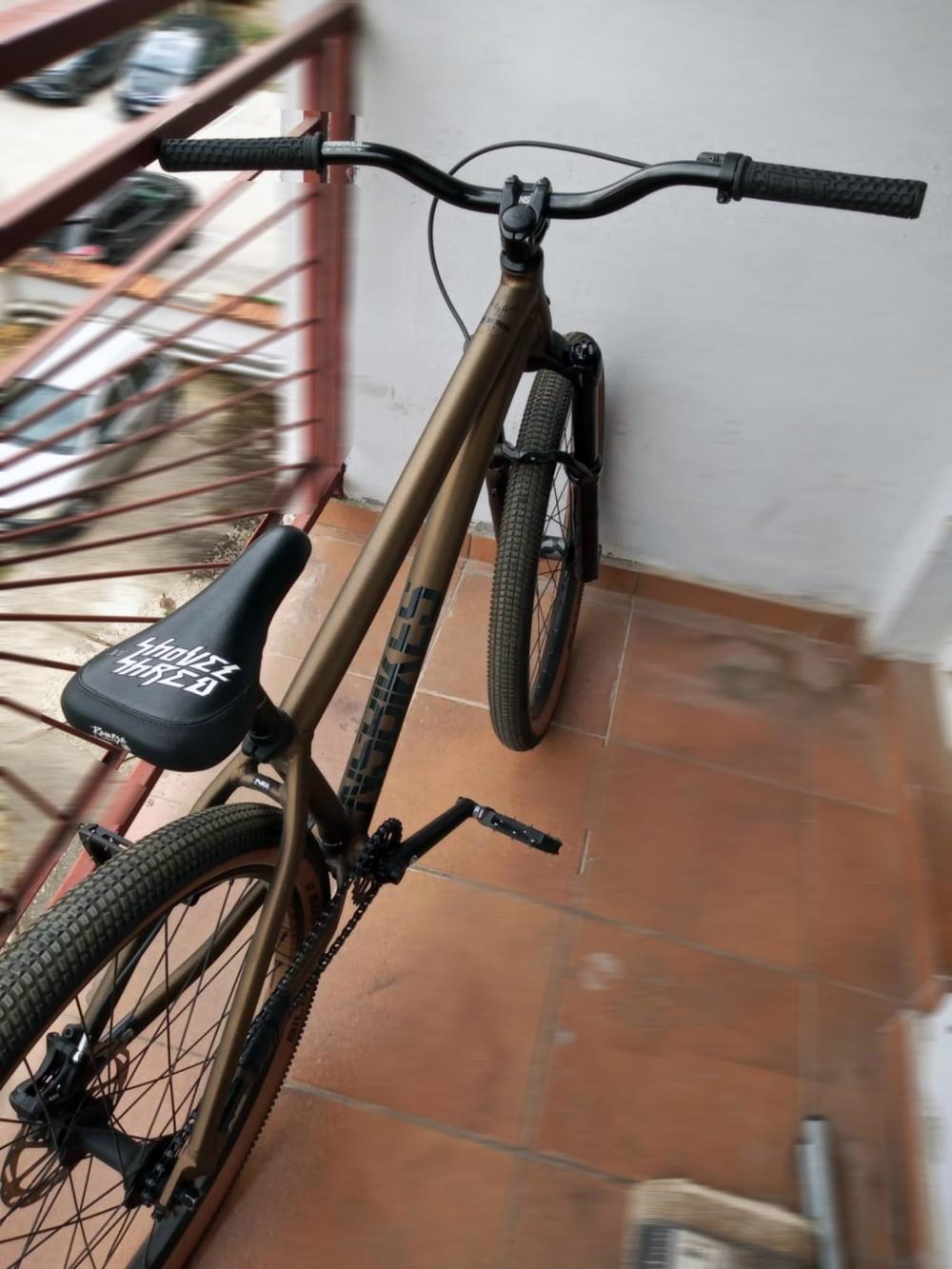 NS BIKES Movement Dirt Jumper