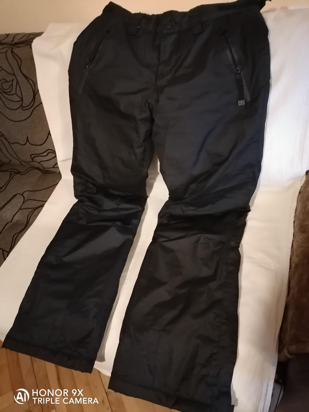Nove termo pantalone
