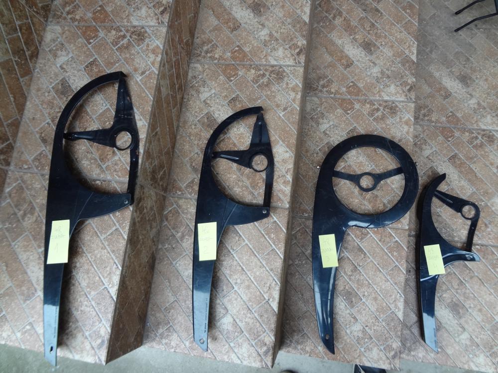 Štitnici za lanac plastični sa metalnim nosačem