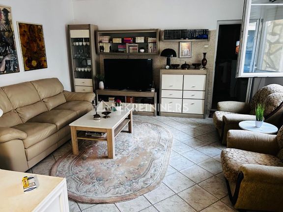 1-etažna kuća na prodaju, Vojvođanska 18, 195.000€, 120m²