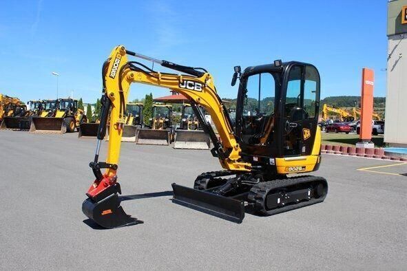 Novi JCB 8029 CTS mini bager