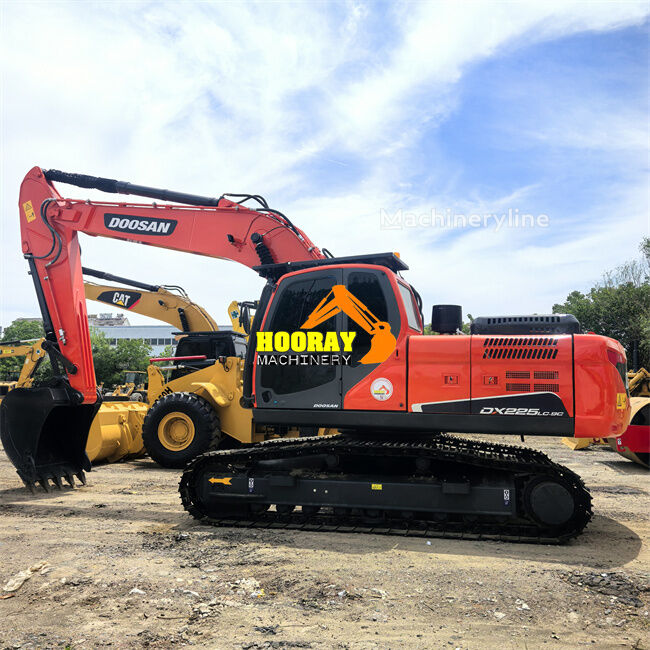 Doosan DX225LC-9C bager guseničar