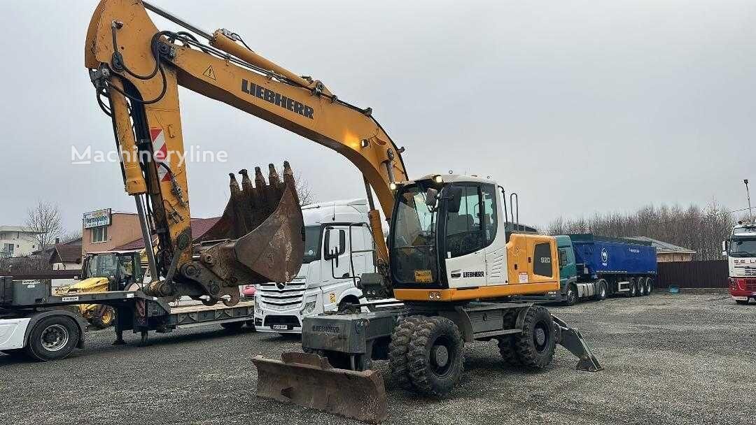 Liebherr A920 bager točkaš