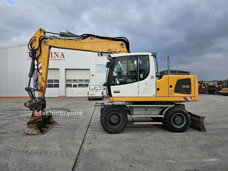 Liebherr A916 bager točkaš