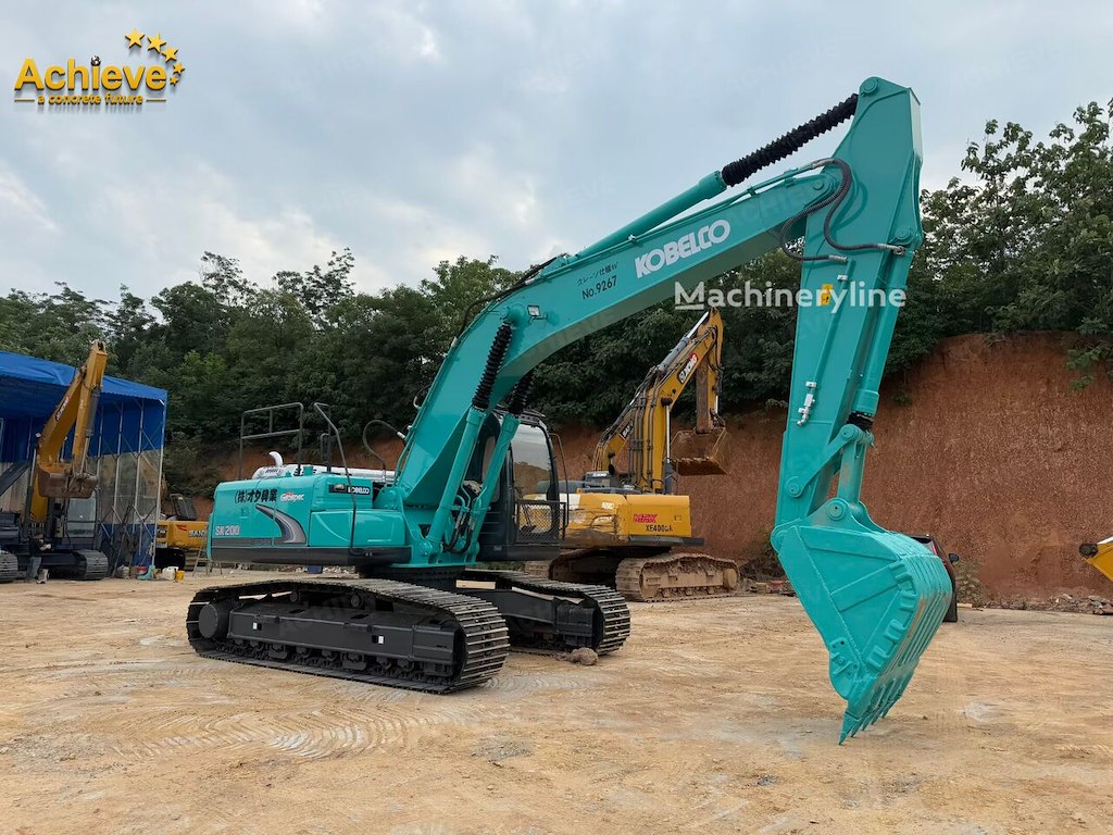 Kobelco SK200 bager guseničar
