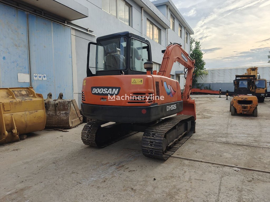Doosan DH55 bager guseničar