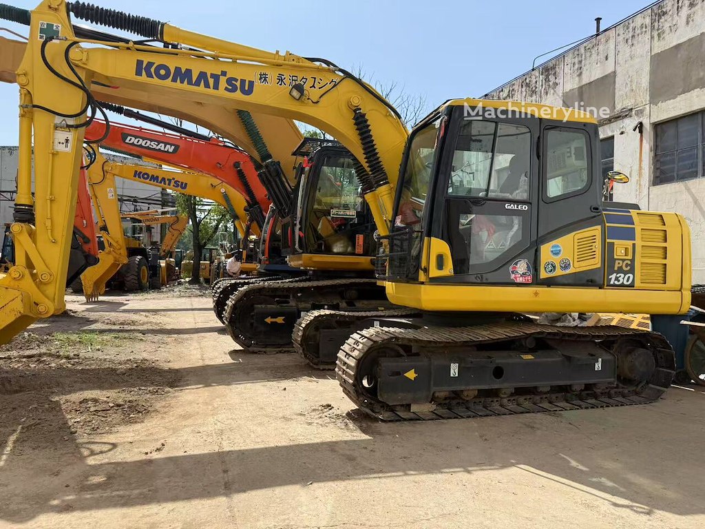 Komatsu PC130 mini bager