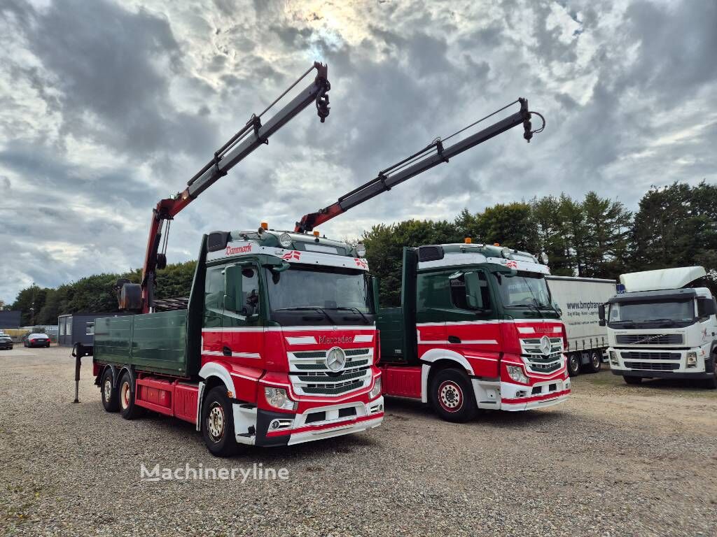 Mercedes-Benz Actros 2551/6x2 // Palfinger 16002 B // 2 x trucks autodizalica